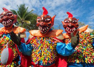 DESCUBRE Bailes Típicos de Rep. Dominicana